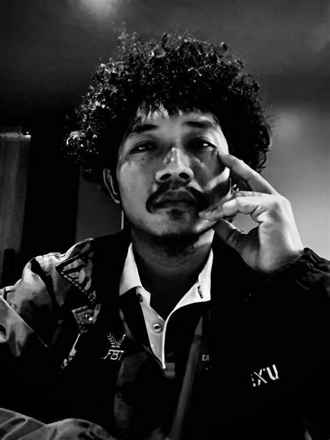 ចូលចិត្ត ចុយស្រីចាស់