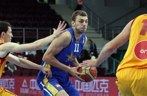 Naš reprezentativac seli se u Njemačku Elmedin Kikanović potpisao za Albu