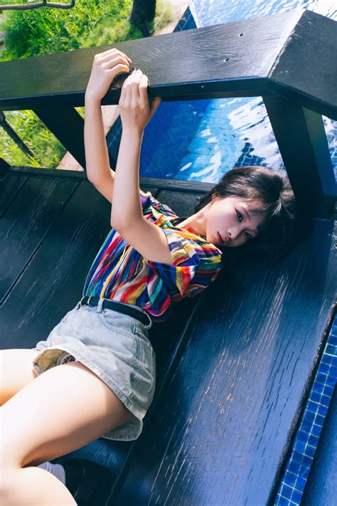 蠢沫沫 凝视 奈奈COS