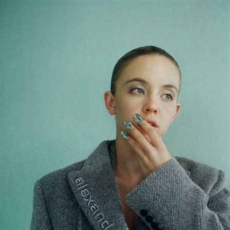 X Resolution Actress Sydney Sweeney X Resolution Wallpaper