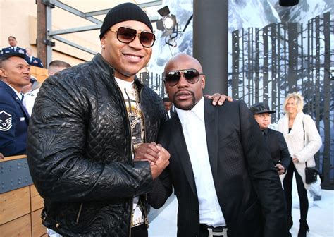 Floyd Mayweather Jr Undefeated Boxing Legend 15 Time World Champion