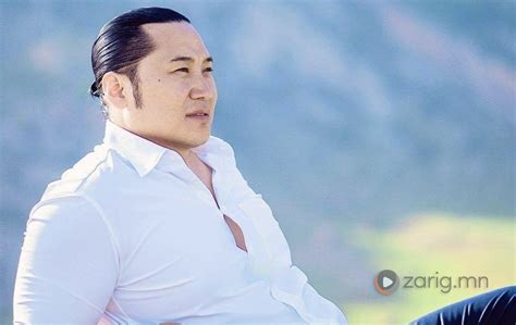 Жүжигчин Г Эрдэнэбилэг МУГЖ цолоор энгэрээ мялаав