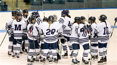 6 Womens Hockey Earns 1 0 Victory Over Trinity In Nescac