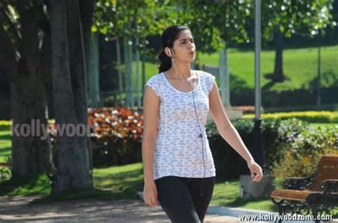 Actress Deeksha Seth Sexy Pictures Kollywood Zone
