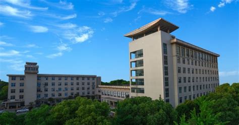 미국국가정보국 코로나19 우한실험실 유출 증거 찾지 못해“