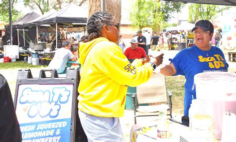 Festival Visitors Fill Forrest Park Lamesa Press Reporter