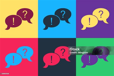 색상 배경에서 격리된 질문 및 느낌표 아이콘이 있는 팝 아트 스피치 버블 Faq 기호 파일 복사 채팅 음성 거품 벡터 0명에