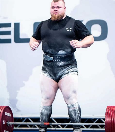 Powerlifting Weight Classes Win Against Huge Lifters Garage Gym