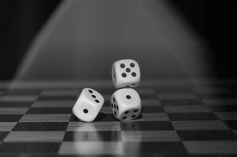 Python初心者向けランダム整数小数乱数を生成randomモジュール プログラミングで遊ブログ