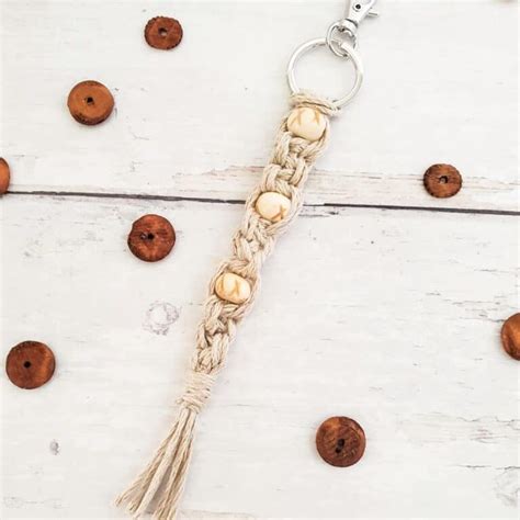 How To Make A Macrame Keychain Diy And Fun