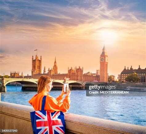 Ex Classmates Photos And Premium High Res Pictures Getty Images
