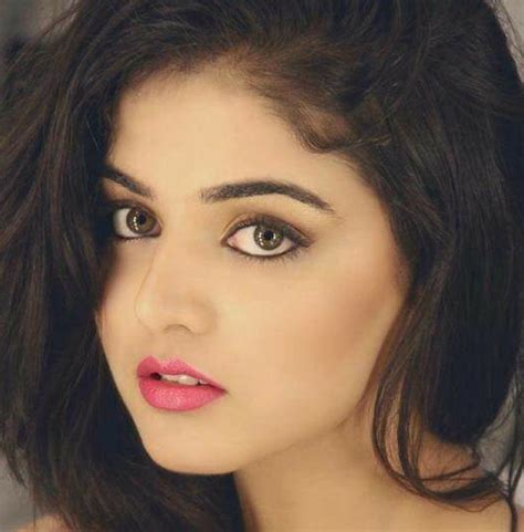 সেক্সি মেয়েদের ফটো