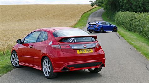 New Meets Old 2007 Honda Civic Type R Fn2 And 2017 Type R Fk8