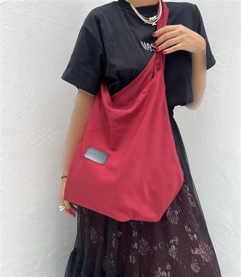 مهرنوش صانعی کیف