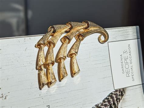 Вінтажна брошка Kramer сша 1940 ті роки — ціна 1200 грн у каталозі