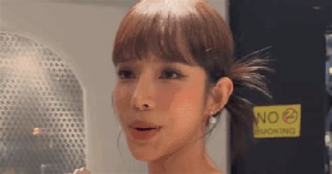 Lyly Lên Tiếng Khi Bị Anh Tú Lơ Trong Bài Cảm ơn Sau Ca Sĩ Mặt Nạ