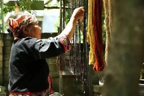 非遗丨黎族传统染纺织绣技艺，带你了解巧手之下的黎锦传承