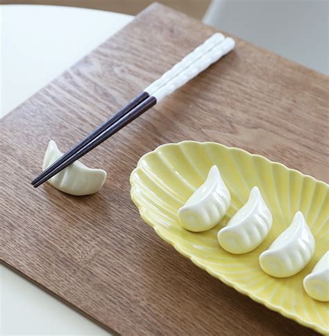 그녀의하루 만두 모양 도자기 젓가락 받침 수저 받침대 위시버킷
