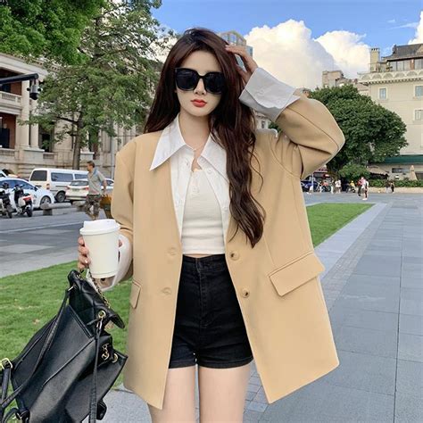 패션 바이 카카오 페이크 투피스자켓 오버사이즈 노카라 싱글버튼 셔츠 레이어드 가을 유니크 모던 폴로 카라 루즈핏 봄 가을 트렌디한 패셔너블 정장 자켓 수트 블레이저 코트