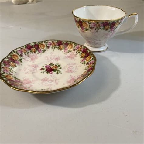 Royal Albert Old Country Roses Peach Damask Tea Cup And Saucer Set