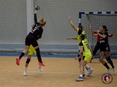 Носителките на купата удариха шампионките преди Суперфинала за титлата Вестник Борба