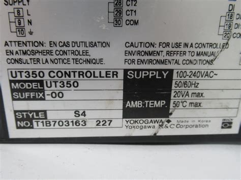 Yokogawa Ut350 00 Style S4 Temperature Controller Cracked Fins Used
