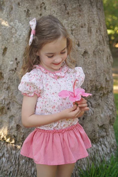 Conjunto niña vestir camisa estampada flores y culetin rosa empolvado Marena Moda Infantil 23 34