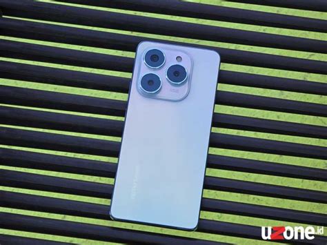 Memotret Spot Ikonik Barcelona Pakai Tecno Spark 20 Pro