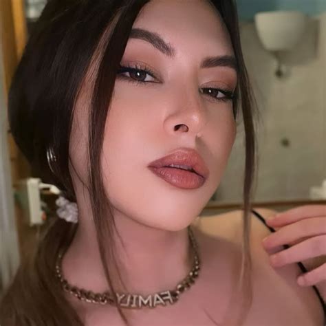 𝑴𝒂𝒓𝒊𝒌𝒂 Iamemme On Threads