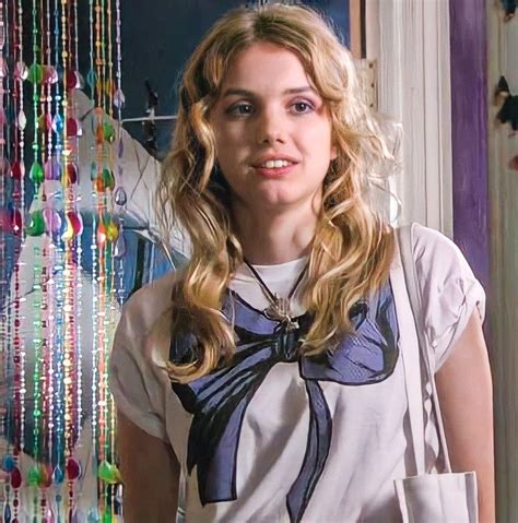 Cassie Ainsworth Skins Uk Skins Uk Cassie Skins Skin Aesthetics