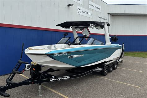 Ski And Wakeboard Boats Waterski Wake And Ski Boats