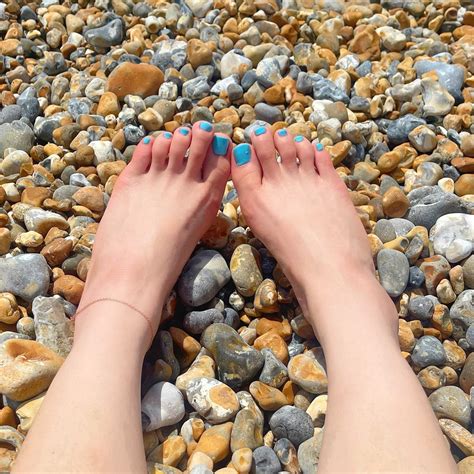 Yummy Blue Toes R Feetishh
