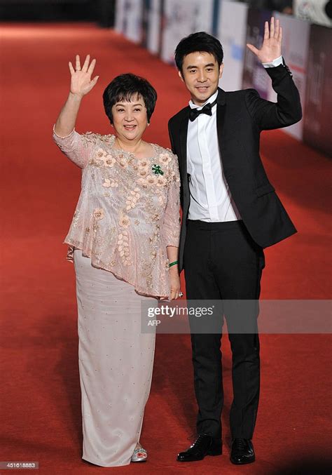 In This Picture Taken On November 23 Taiwan Actress Chen Chen And Her