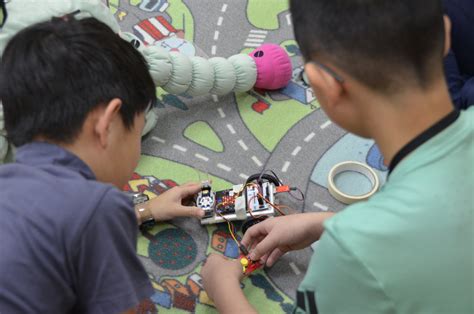 Exploring With Microbit Block Editor