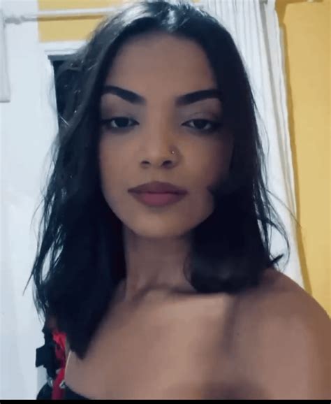 Troco Fotos Dessa Sub Gostosinha Por Fotos De Outras Subs Vem Dm R