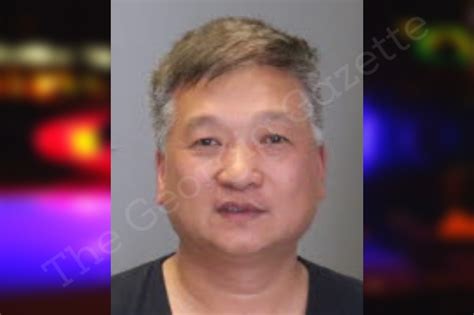 Jin Zhengs Instagram Twitter And Facebook On Idcrawl