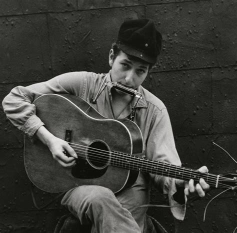 Bob Dylans Portrait On View At The National Portrait Gallery