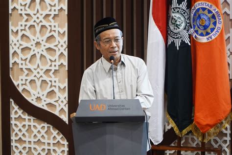 Hamim Ilyas Fikih Zakat Berwawasan Rahmatan Lil ‘alamin Muhammadiyah
