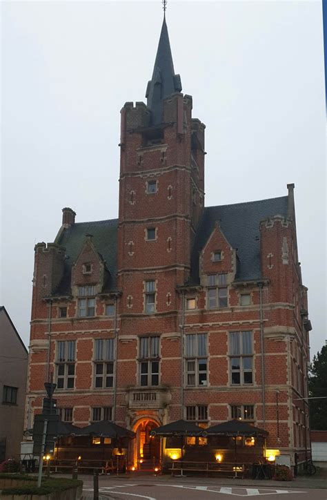 Restotip Den Ouden Burgemeester Reis Je Mee Vijftig Jaar Terug In De