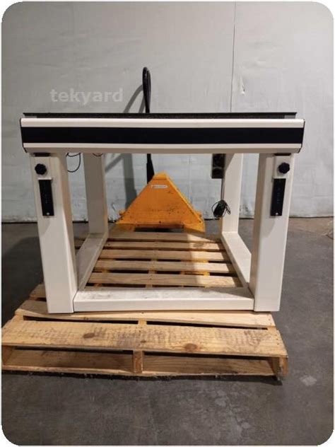 Used Kinetic Systems Vibraplane 5702 3636 21 Vibration Isolation Table Lab General For Sale