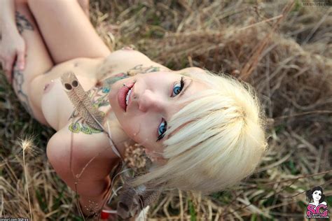 18 Girls Gallery 401141