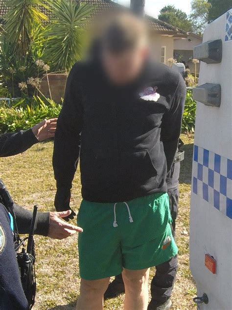 Nsw Police Uncover Trove Of Guns Charge Four Over Griffith Extortion