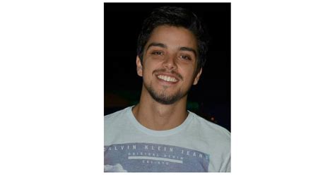 Rodrigo Simas Confira A Biografia Notícias E últimas Fotos Purebreak