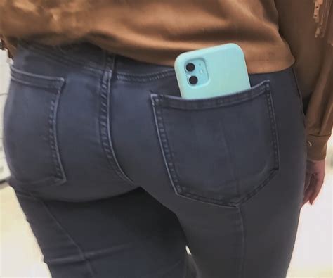 Sexiest Bubble Butt Ginger Wearing Flare Bottom Jeans Vids Included