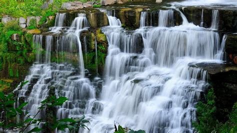 Завантажити шпалери на робочий стіл ПК Гори Пейзаж Річка Дерева безкоштовно 23259