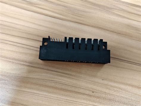 6 Power 24 Signal One Straight Angular Connector 48a Ups Module Power