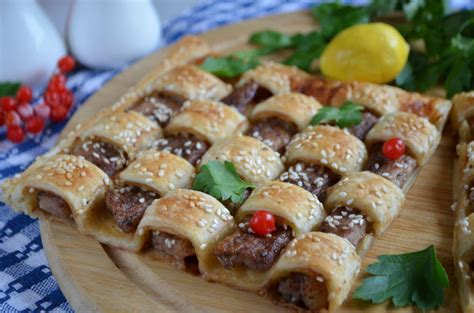 Что приготовить из слоеного теста 20 быстрых и вкусных блюд Статьи на Повар ру