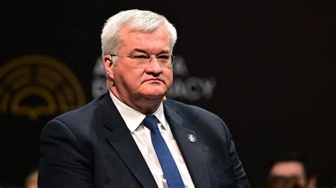 Україна евакуювала 48 громадян України з Гази Сибіга Читайте на Ukr Net