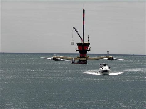 Difference Between Tidal And Wave Energy Difference Between
