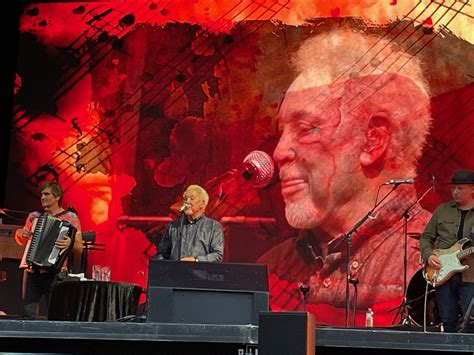 Tom Jones Concert And Tour History Updated For 2023 Concert Archives